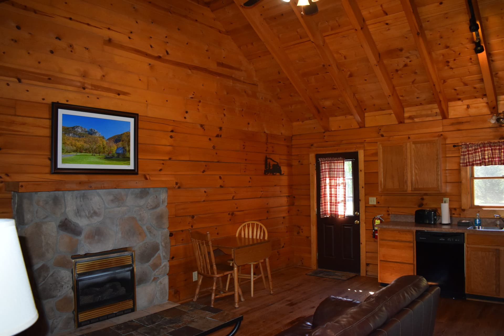 Fisherman's Dream Cabin - Harman's Log Cabins West Virginia